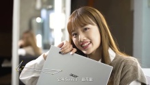 【Acer X Vogue】極簡美型Swift 3 亮晶銀 ft. 動感美少女 謙謙 - TVCBOOK
